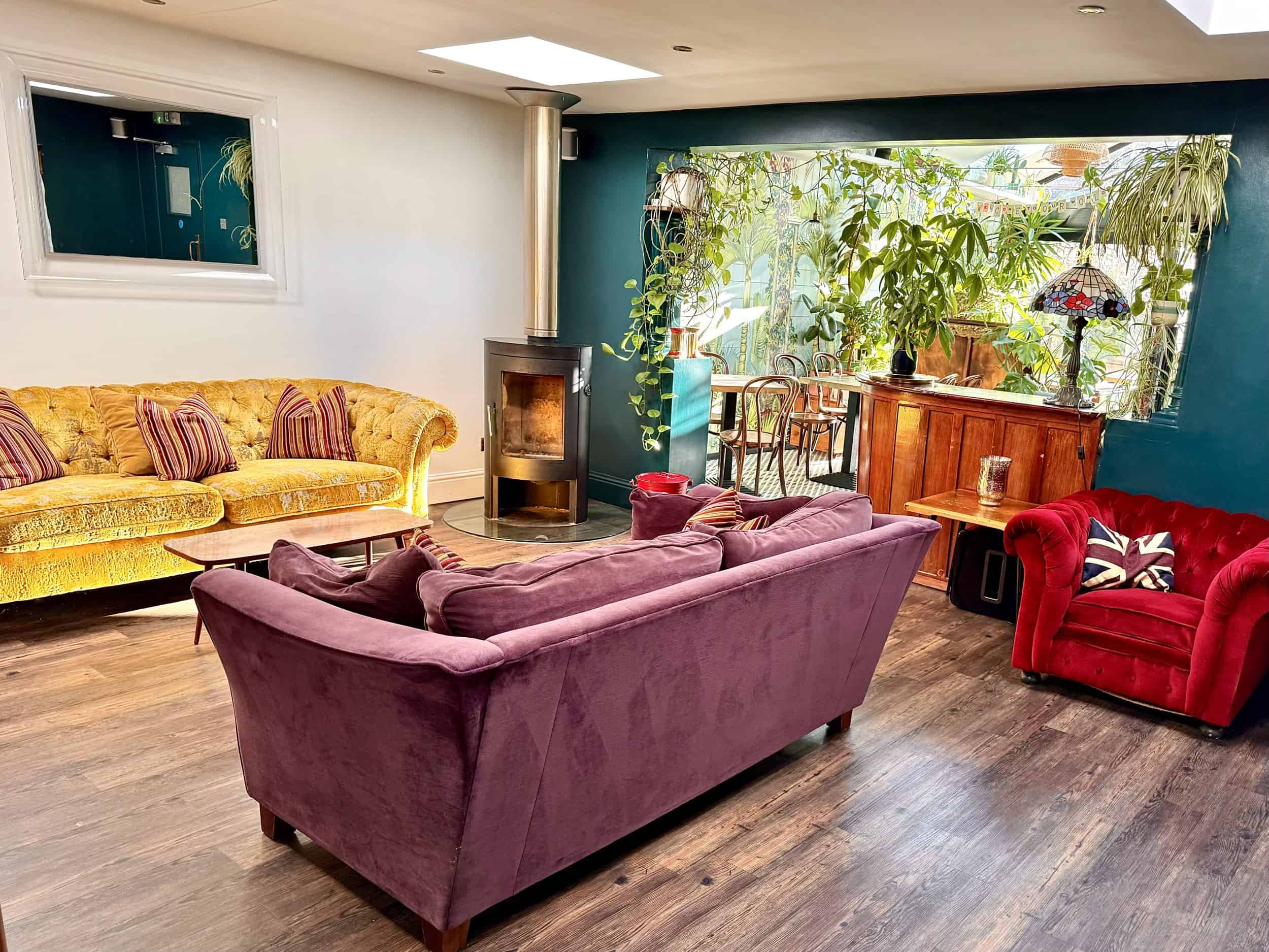 The Lounges | Brightham House